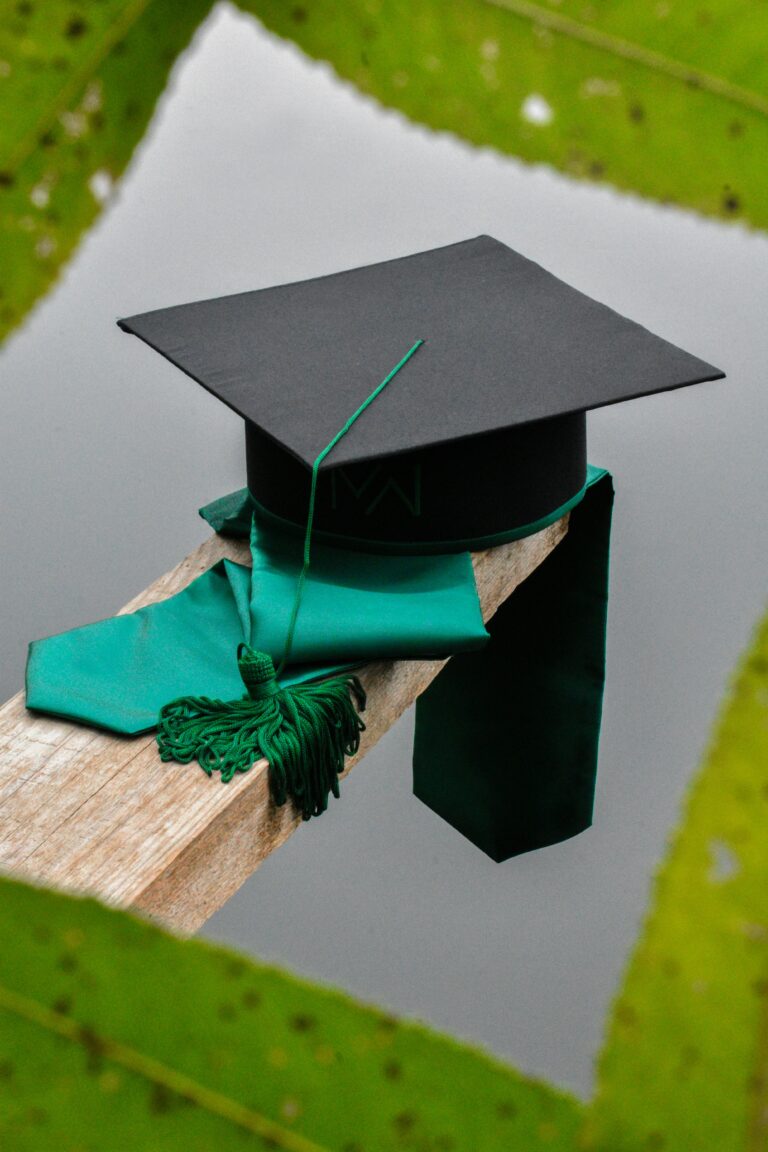 Nottingham University graduation threatened over marking boycott