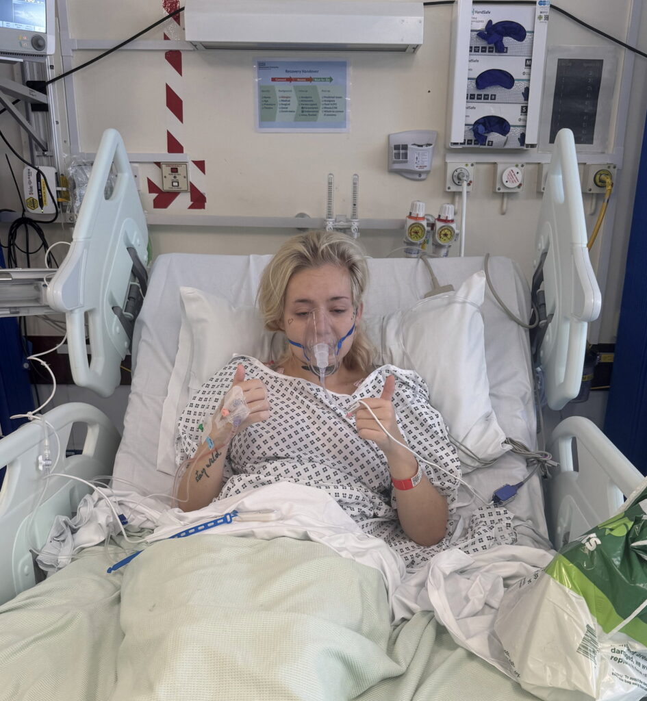 Manchester woman, 22, warns against vaping after terminal cancer gives ...