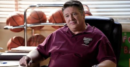 Young Sheldon cast ages, compared to their characters' ages in finale