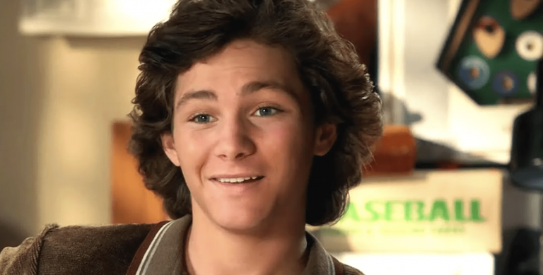 Young Sheldon cast ages, compared to their characters' ages in finale