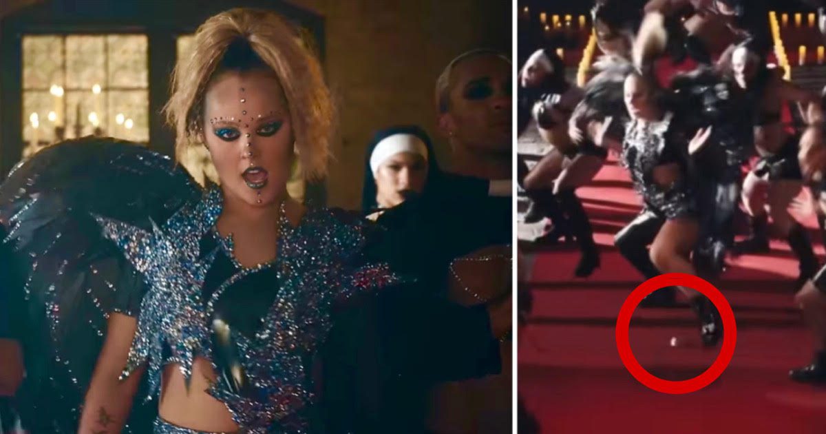 JoJo Siwa responds to rumour her tampon fell out in her music video