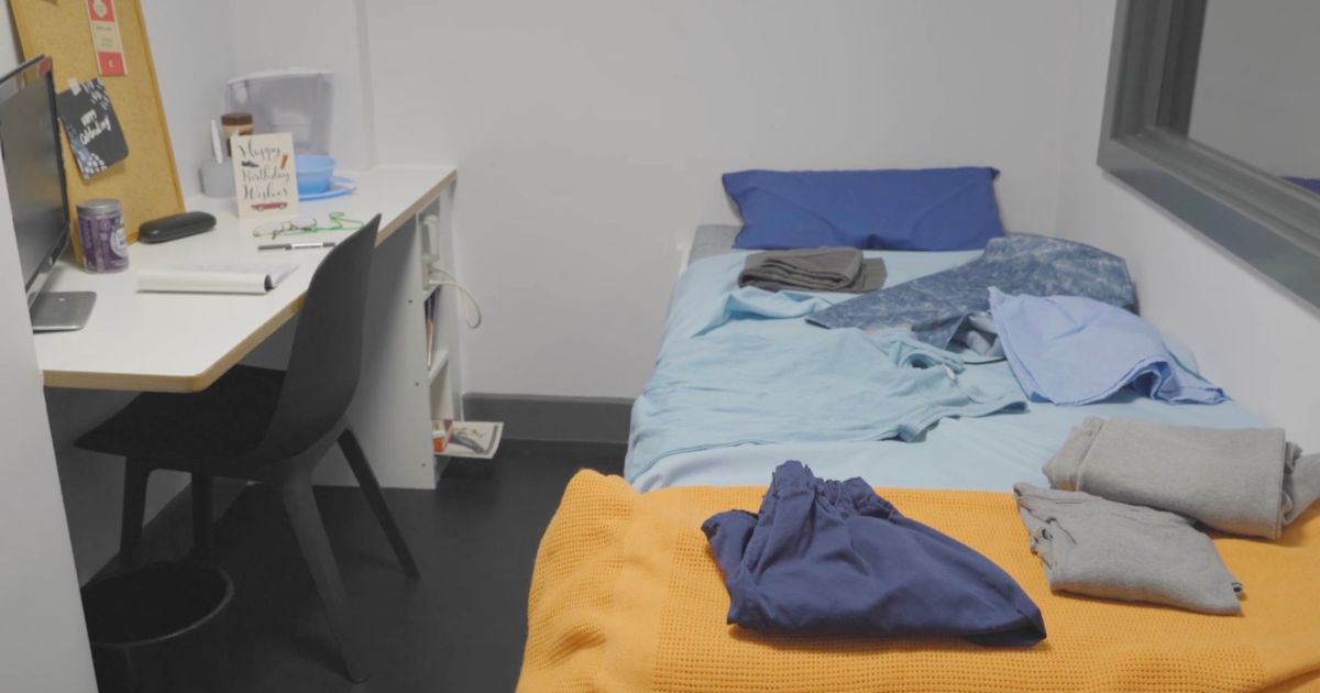 Nottingham Trent Uni builds mock prison cell for authentic ...
