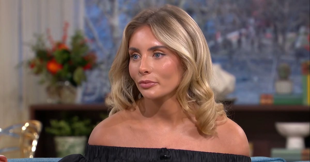 Charlotte Wright - Journalist Profile - Intelligent Relations