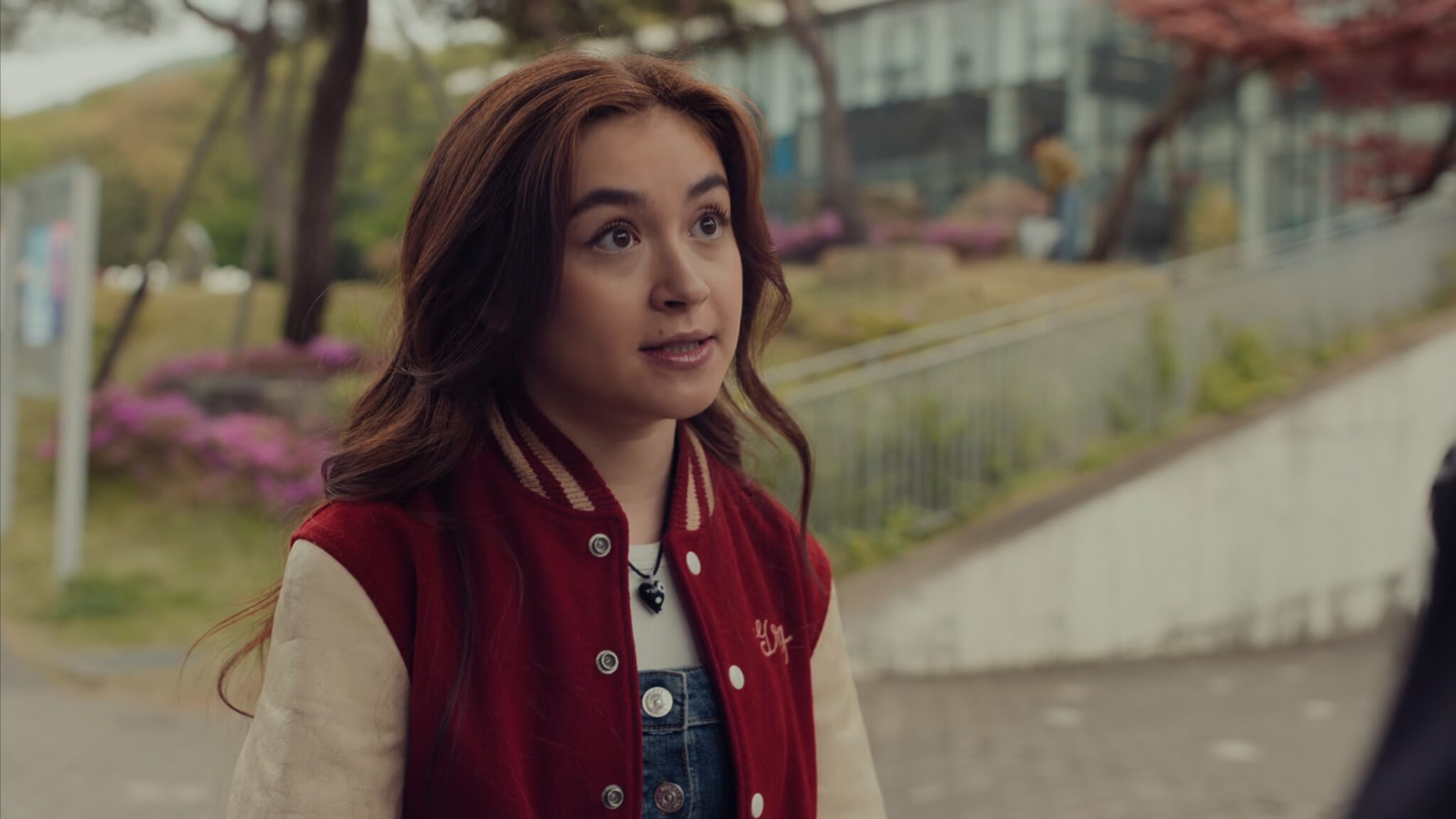 Age differences between the XO Kitty characters and cast are wild