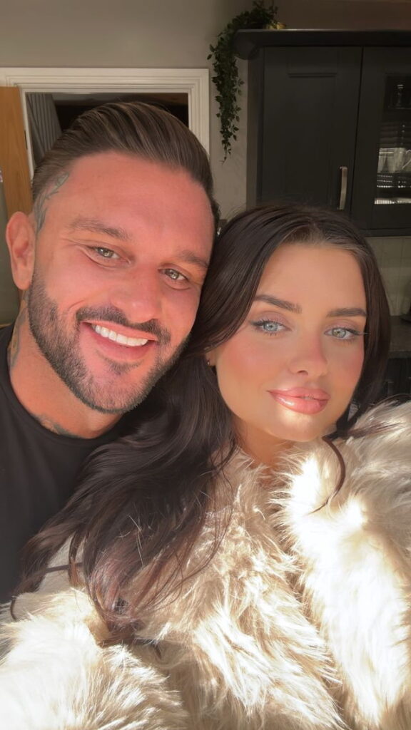 How fish and a rice cake's girlfriend found out about his meme past