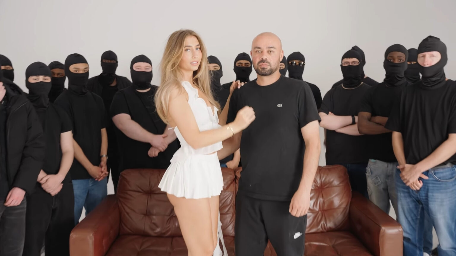 Lily Phillips has a full music video out now, and my toes are curling