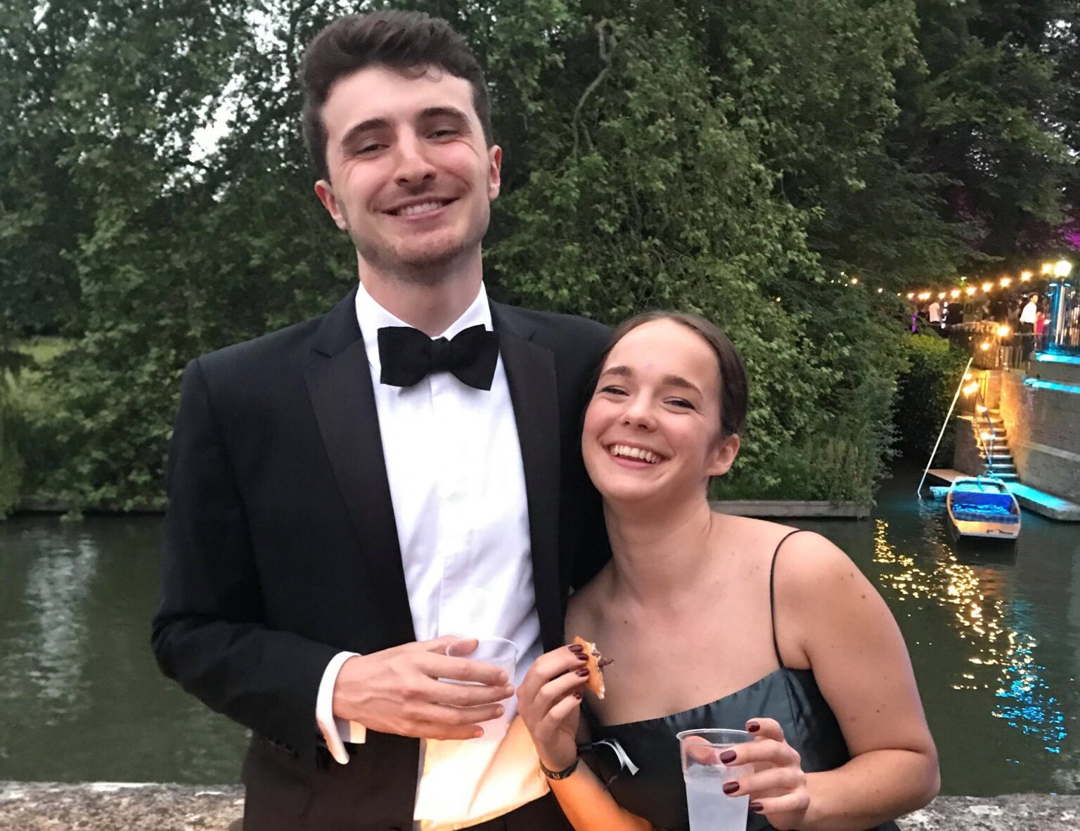 15 guaranteed ways to spot a posh girl during a summer heat wave