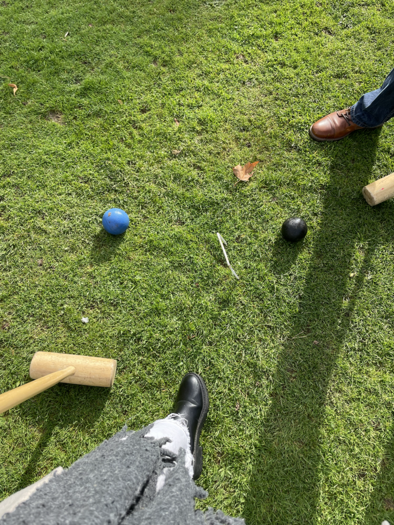 15 guaranteed ways to spot a posh girl during a summer heat wave