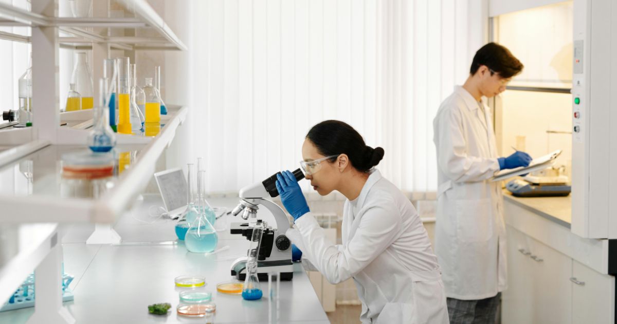 Painless nanoneedle patch developed by scientists at King's College London