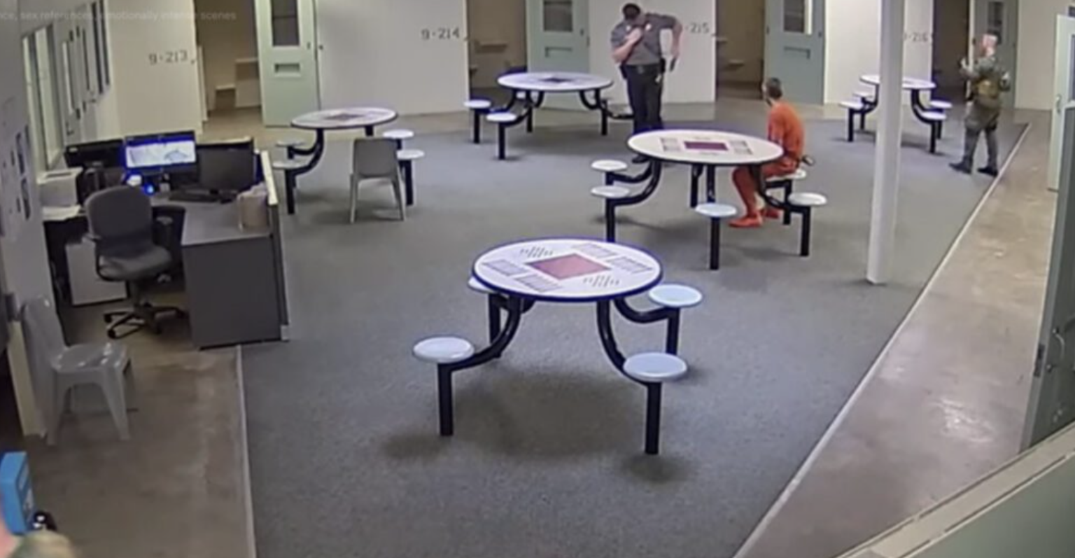 Chris Watts claims he's a 'changed man' in letters to female pen pal