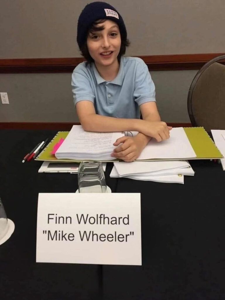 The cute first Stranger Things table read pics, vs cast now