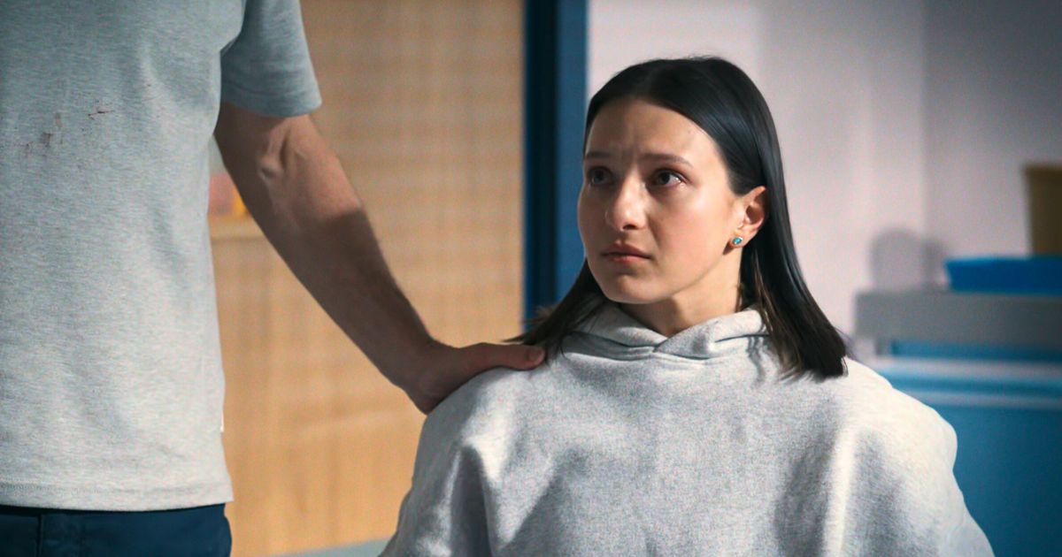 Why Anya only uses a wheelchair sometimes in Netflix's Run Away