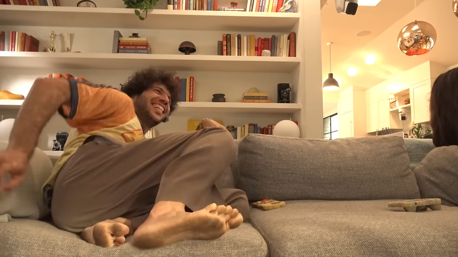 Benny Blanco addresses dirty feet by getting his hairy toes out